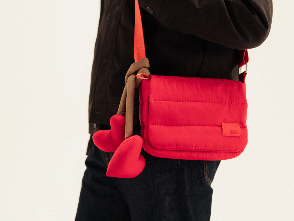 Heartstrings by DailyObjects | Thoughtful Valentine’s Gifts in Scarlet